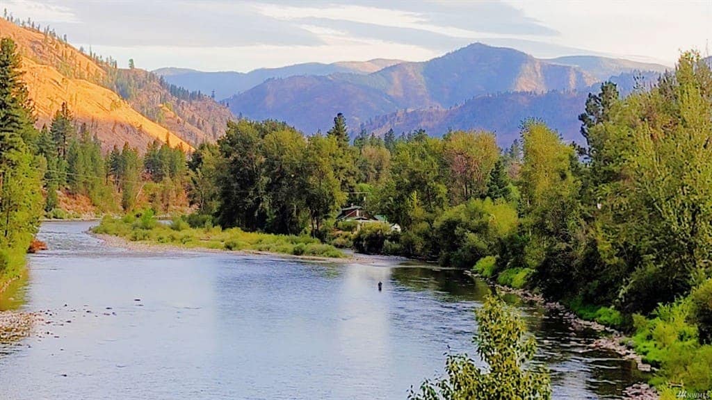 Methow River Retreat – BigDogRealty.com